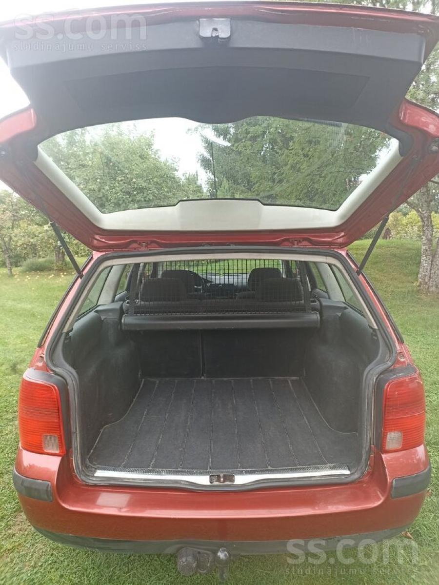 Red Volkswagen Passat B5 1997 in Gulbene, with an engine capacity of 1.60 L and mileage of 286 thousand km for 1450 €, photo 14 on AUTOMOTO.COM.LV
