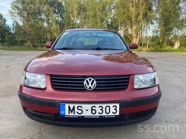 Sarkans Volkswagen Passat B5 1997 Gulbene, ar dzinēja tilpumu 1.60 L un nobraukumu 286 tūkst. km par 1250 €, foto 9 vietnē AUTOMOTO.COM.LV