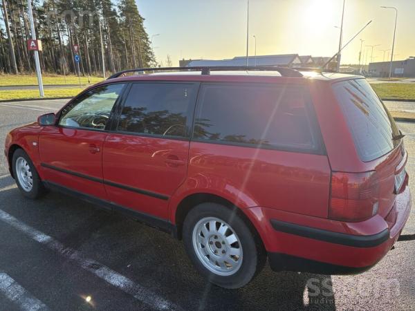 Red Volkswagen Passat B5 2000 in Riga, with an engine capacity of 1.90 L and mileage of 385 thousand km for 1200 €, photo 6 on AUTOMOTO.COM.LV