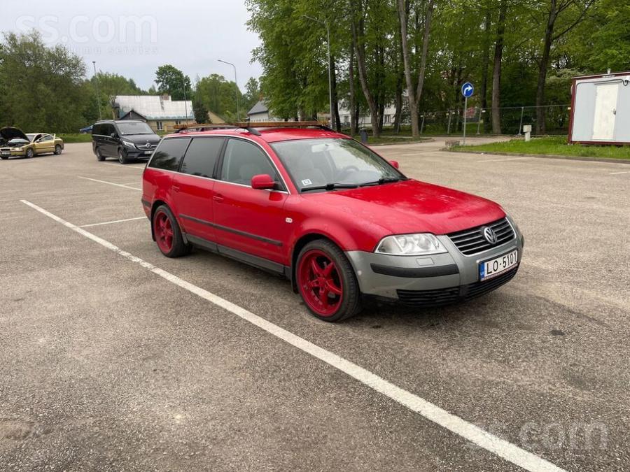 Red Volkswagen Passat B5 2001 in Jekabpils, with an engine capacity of 1.90 L and mileage of 587 thousand km for 900 €, photo 4 on AUTOMOTO.COM.LV