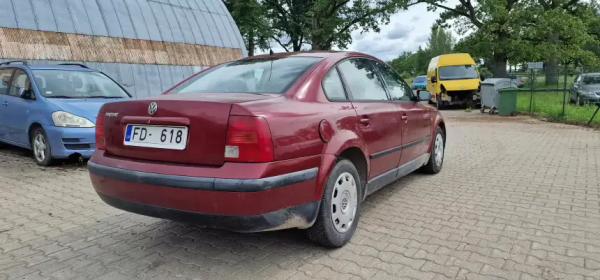 Volkswagen Passat B5 1997 Valmiera, ar dzinēja tilpumu 1.60 L un nobraukumu 210 tūkst. km par 550 €, foto 3 vietnē AUTOMOTO.COM.LV