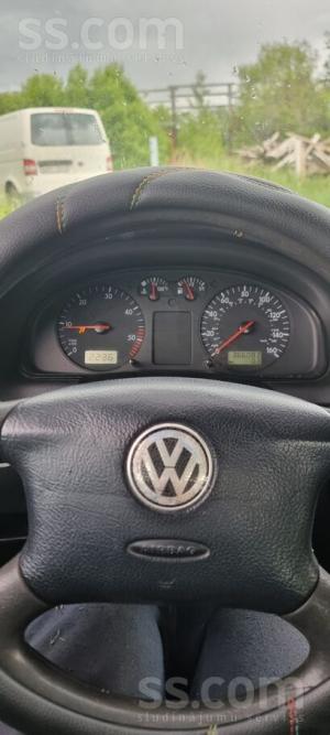 Volkswagen Passat B5 1998 Daugavpils, ar dzinēja tilpumu 1.90 L un nobraukumu 366 tūkst. km par 850 €, foto 8 vietnē AUTOMOTO.COM.LV