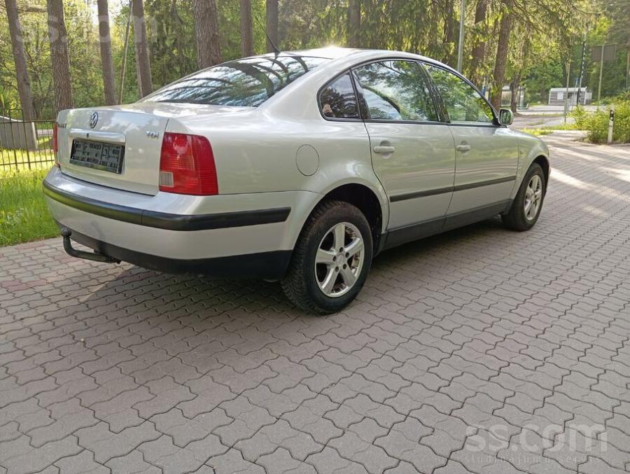 Volkswagen Passat B5 2000 in Ogre, with an engine capacity of 1.90 L and mileage of 282 thousand km for 900 €, photo 4 on AUTOMOTO.COM.LV