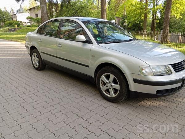 Volkswagen Passat B5 2000 in Ogre, with an engine capacity of 1.90 L and mileage of 282 thousand km for 1400 €, photo 5 on AUTOMOTO.COM.LV