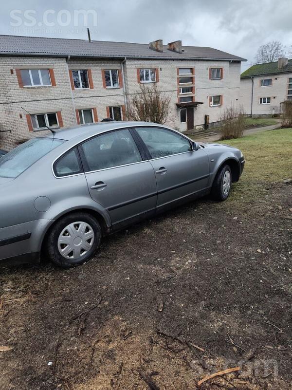 Volkswagen Passat B5 2001 in Cesis, with an engine capacity of 1.90 L and mileage of 338 thousand km for 400 €, photo 2 on AUTOMOTO.COM.LV