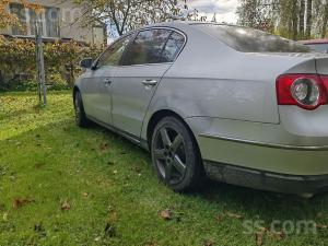 Volkswagen Passat B5 2005 in Riga, with an engine capacity of 2.00 L and mileage of 242 thousand km for 650 €, photo 4 on AUTOMOTO.COM.LV