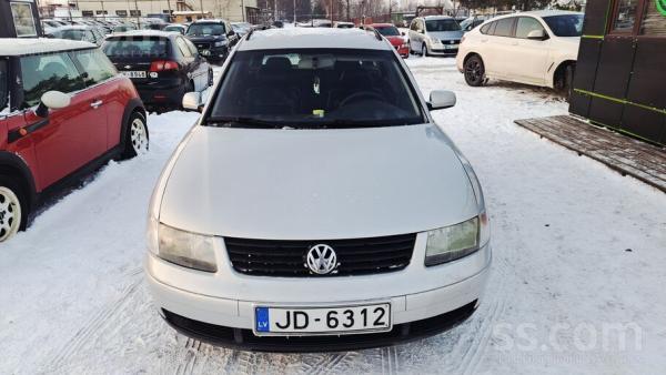 Volkswagen Passat B5 1998 Rīga, ar dzinēja tilpumu 1.90 L un nobraukumu 556 tūkst. km par 1300 €, foto 5 vietnē AUTOMOTO.COM.LV