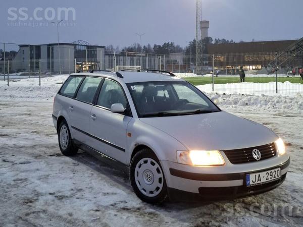 Volkswagen Passat B5 1998 in Valmiera, with an engine capacity of 1.80 L and mileage of 400 thousand km for 1250 €, photo 1 on AUTOMOTO.COM.LV
