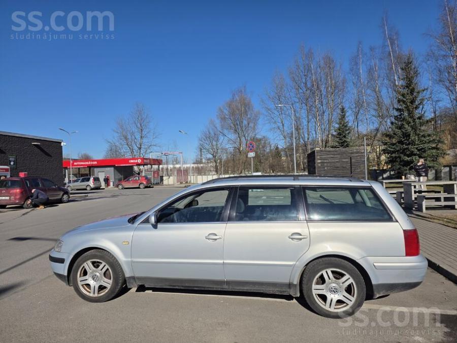 Volkswagen Passat B5 1999 Rīga, ar dzinēja tilpumu 2.50 L un nobraukumu 330 tūkst. km par 850 €, foto 1 vietnē AUTOMOTO.COM.LV