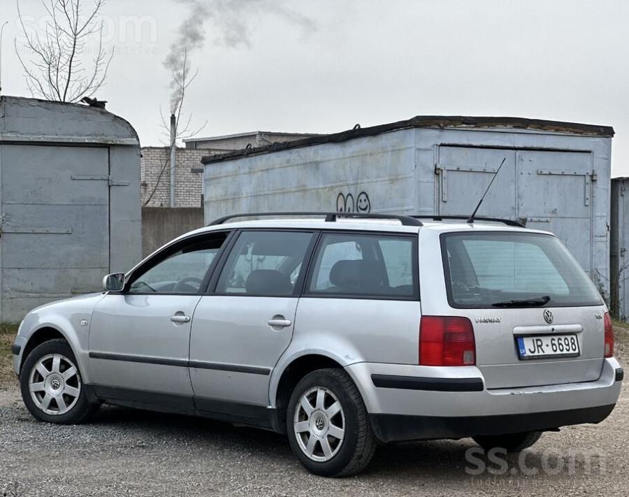 Volkswagen Passat B5 2000 in Jelgava, with an engine capacity of 1.90 L and mileage of 325 thousand km for 1100 €, photo 5 on AUTOMOTO.COM.LV