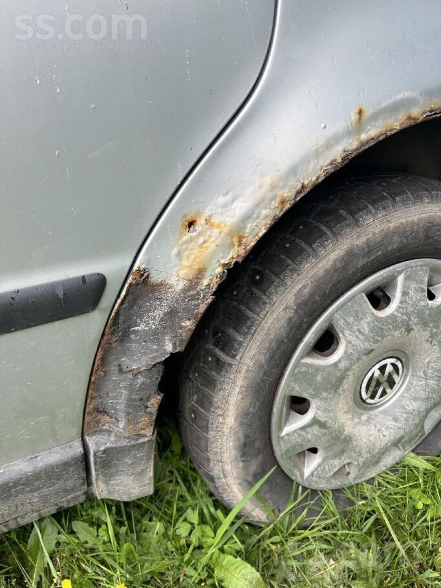 Volkswagen Passat B5 2000 Preiļi, ar dzinēja tilpumu 1.90 L un nobraukumu 465 tūkst. km par 400 €, foto 9 vietnē AUTOMOTO.COM.LV