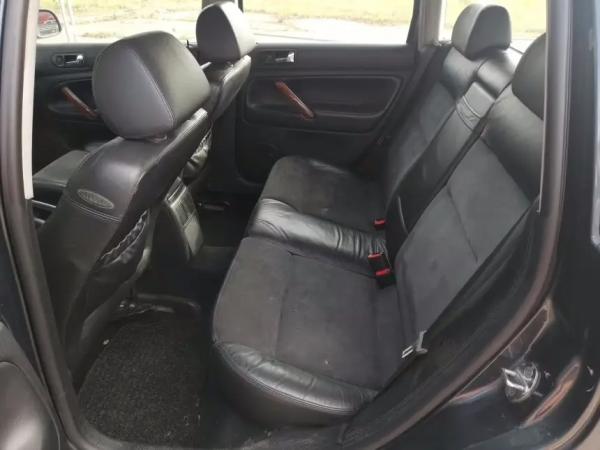 Volkswagen Passat B5 2001 Liepāja, ar dzinēja tilpumu 2.30 L un nobraukumu 487 tūkst. km par 850 €, foto 6 vietnē AUTOMOTO.COM.LV