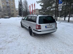 Volkswagen Passat B5 2002 in Saldus, with an engine capacity of 1.90 L and mileage of 378 thousand km for 1200 €, photo 4 on AUTOMOTO.COM.LV