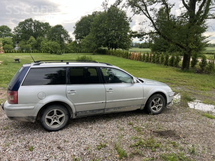 Volkswagen Passat B5 2005 in Bauska, with an engine capacity of 1.90 L and mileage of 467 thousand km for 899 €, photo 4 on AUTOMOTO.COM.LV
