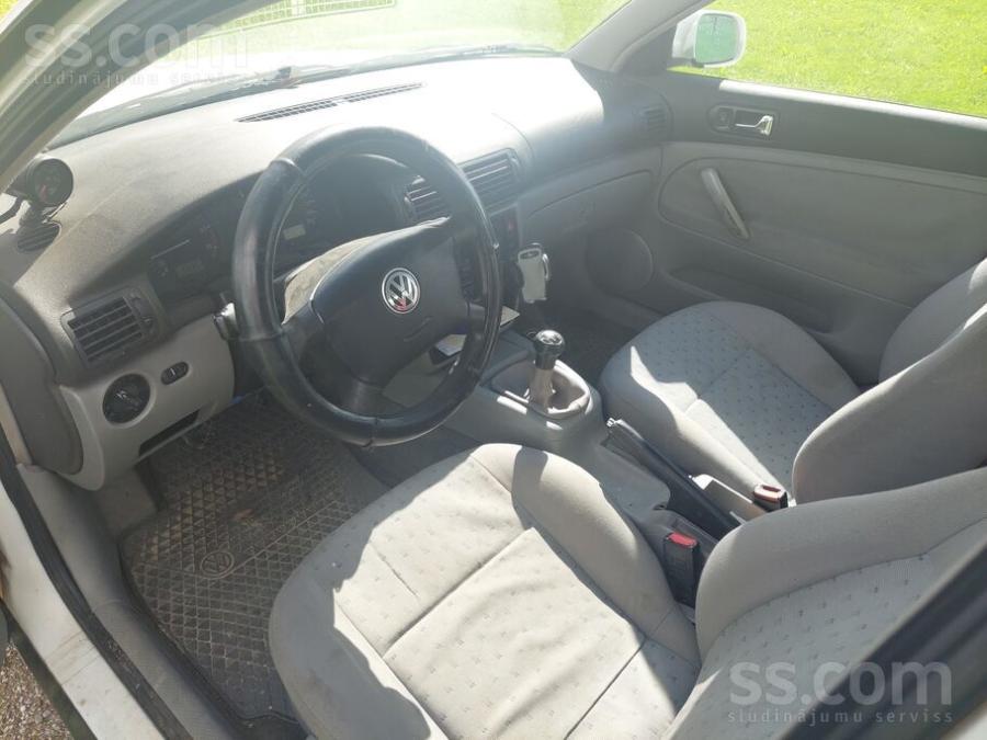 White Volkswagen Passat B5 1997 in Talsi, with an engine capacity of 1.80 L and mileage of 397 thousand km for 800 €, photo 5 on AUTOMOTO.COM.LV
