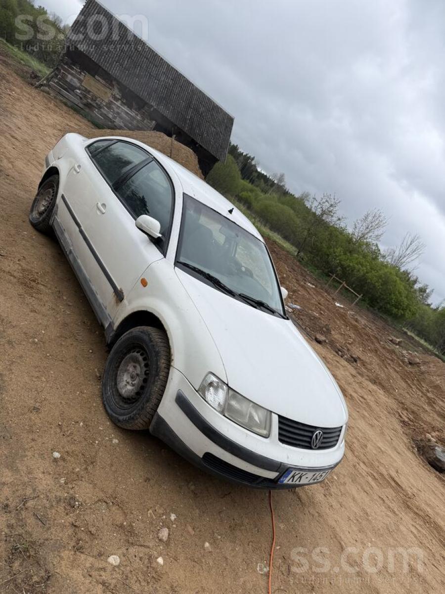 Balts Volkswagen Passat B5 1998 Rīga, ar dzinēja tilpumu 1.90 L un nobraukumu 431 tūkst. km par 870 €, foto 4 vietnē AUTOMOTO.COM.LV