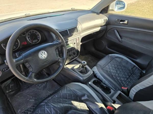 White Volkswagen Passat B5 2004 in Ventspils, with an engine capacity of 1.90 L and mileage of 352 thousand km for 1350 €, photo 10 on AUTOMOTO.COM.LV