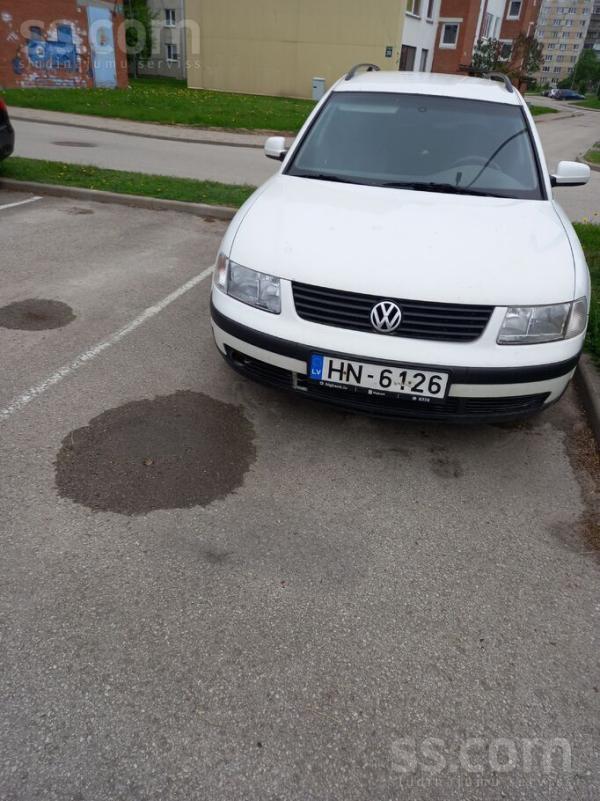 Balts Volkswagen Passat B5 1999 Gulbene, ar dzinēja tilpumu 1.90 L un nobraukumu 300 tūkst. km par 900 €, foto 1 vietnē AUTOMOTO.COM.LV