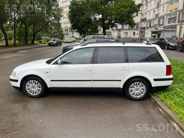 Белый Фольксваген Пассат Б5 1999 в Рига, объемом двигателя 1.90 л и пробегом 422 тыс. км за 500 €, фото 4 на AUTOMOTO.COM.LV