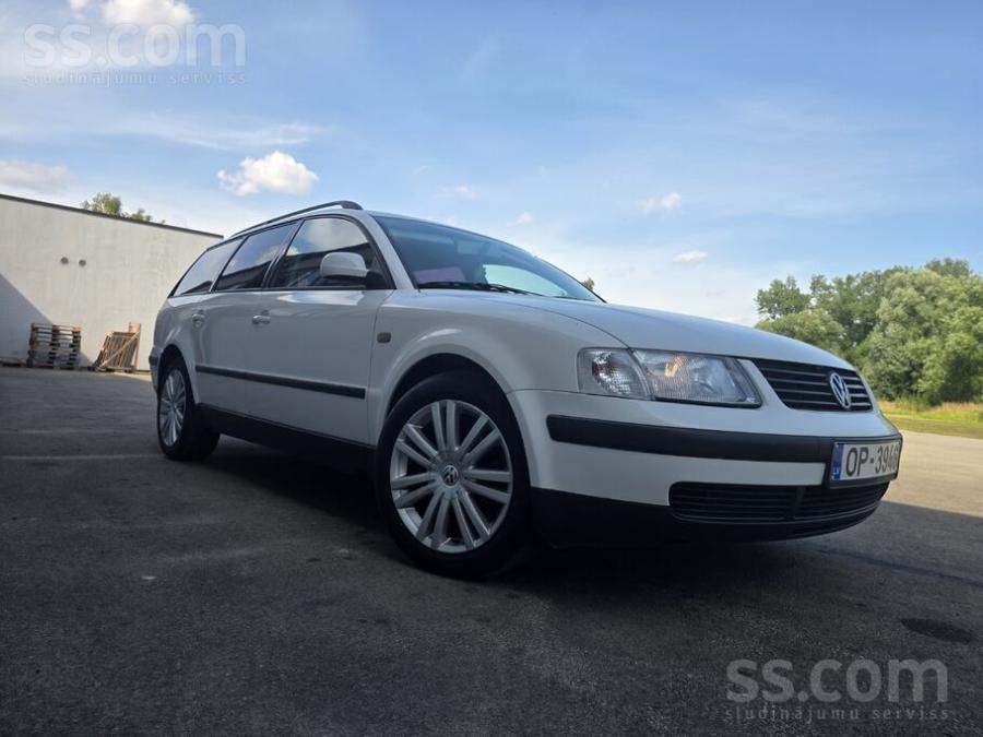 White Volkswagen Passat B5 2000 in Bauska, with an engine capacity of 1.90 L and mileage of 331 thousand km for 1500 €, photo 4 on AUTOMOTO.COM.LV