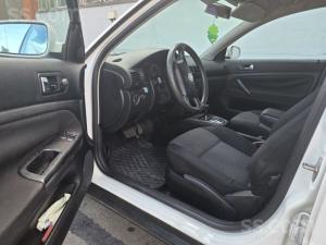White Volkswagen Passat B5 2000 in Bauska, with an engine capacity of 1.90 L and mileage of 331 thousand km for 1500 €, photo 9 on AUTOMOTO.COM.LV