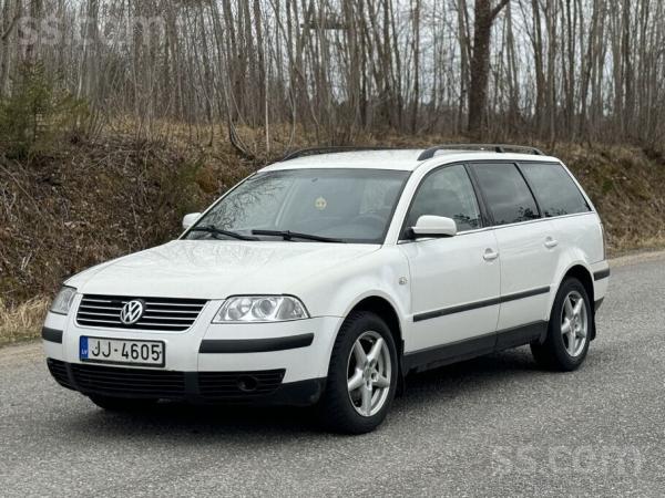 White Volkswagen Passat B5 2002 in Valmiera, with an engine capacity of 1.90 L and mileage of 317 thousand km for 799 €, photo 1 on AUTOMOTO.COM.LV