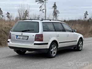 Белый Фольксваген Пассат Б5 2002 в Валмиера, объемом двигателя 1.90 л и пробегом 317 тыс. км за 799 €, фото 5 на AUTOMOTO.COM.LV