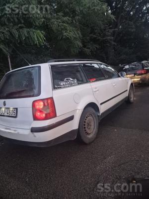 Balts Volkswagen Passat B5 2002 Rīga, ar dzinēja tilpumu 1.90 L un nobraukumu 321 tūkst. km par 1200 €, foto 3 vietnē AUTOMOTO.COM.LV