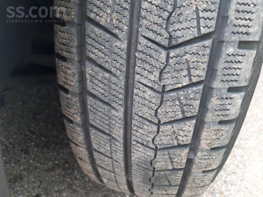 Balts Volkswagen Passat B5 2004 Daugavpils, ar dzinēja tilpumu 2.00 L un nobraukumu 0 tūkst. km par 2100 €, foto 26 vietnē AUTOMOTO.COM.LV