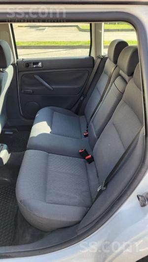 Balts Volkswagen Passat B5 2004 Daugavpils, ar dzinēja tilpumu 2.00 L un nobraukumu 275 tūkst. km par 2500 €, foto 8 vietnē AUTOMOTO.COM.LV
