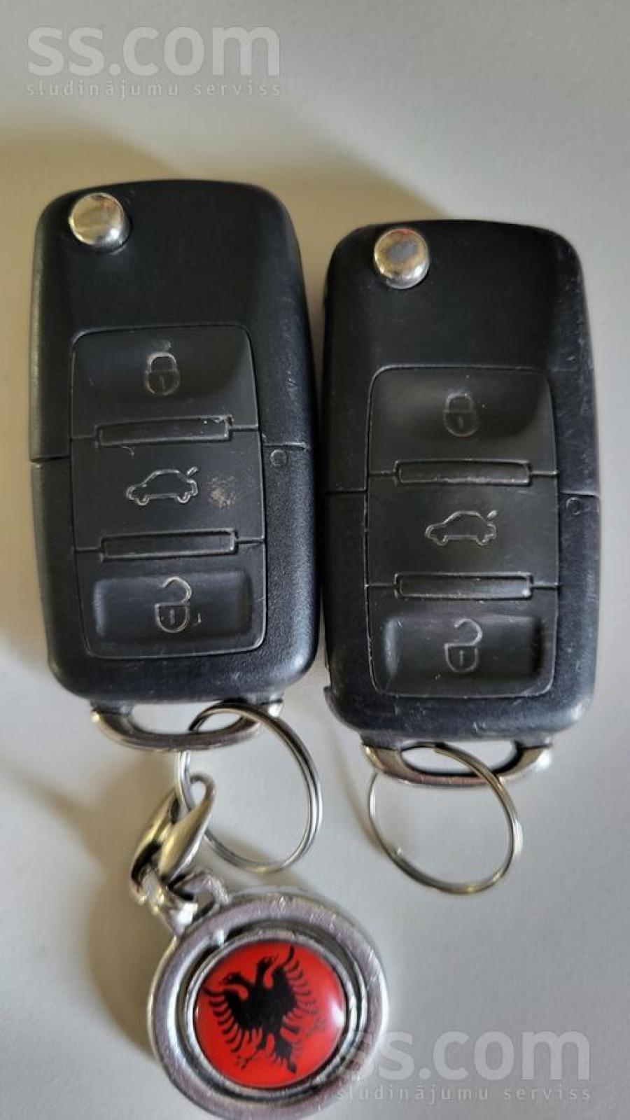 Balts Volkswagen Passat B5 2004 Daugavpils, ar dzinēja tilpumu 2.00 L un nobraukumu 275 tūkst. km par 2500 €, foto 9 vietnē AUTOMOTO.COM.LV