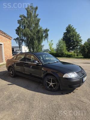 Black Volkswagen Passat B6 2004 in Bauska, with an engine capacity of 1.90 L and mileage of 351 thousand km for 400 €, photo  on AUTOMOTO.COM.LV