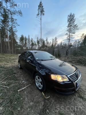Black Volkswagen Passat B6 2005 in Daugavpils, with an engine capacity of 2.00 L and mileage of 388 thousand km for 1500 €, photo 1 on AUTOMOTO.COM.LV
