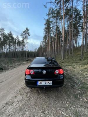 Black Volkswagen Passat B6 2005 in Daugavpils, with an engine capacity of 2.00 L and mileage of 388 thousand km for 1500 €, photo 2 on AUTOMOTO.COM.LV