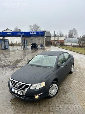 Black Volkswagen Passat B6 2005 in Rezekne, with an engine capacity of 2.00 L and mileage of 418 thousand km for 1600 €, photo  on AUTOMOTO.COM.LV