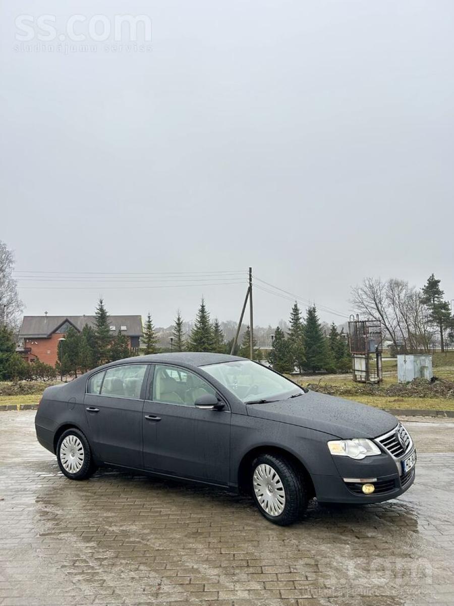 Black Volkswagen Passat B6 2005 in Rezekne, with an engine capacity of 2.00 L and mileage of 418 thousand km for 1600 €, photo 3 on AUTOMOTO.COM.LV