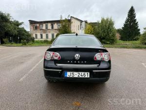 Melns Volkswagen Passat B6 2005 Krāslava, ar dzinēja tilpumu 1.90 L un nobraukumu 229 tūkst. km par 900 €, foto  vietnē AUTOMOTO.COM.LV