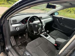 Melns Volkswagen Passat B6 2005 Krāslava, ar dzinēja tilpumu 1.90 L un nobraukumu 229 tūkst. km par 900 €, foto 5 vietnē AUTOMOTO.COM.LV