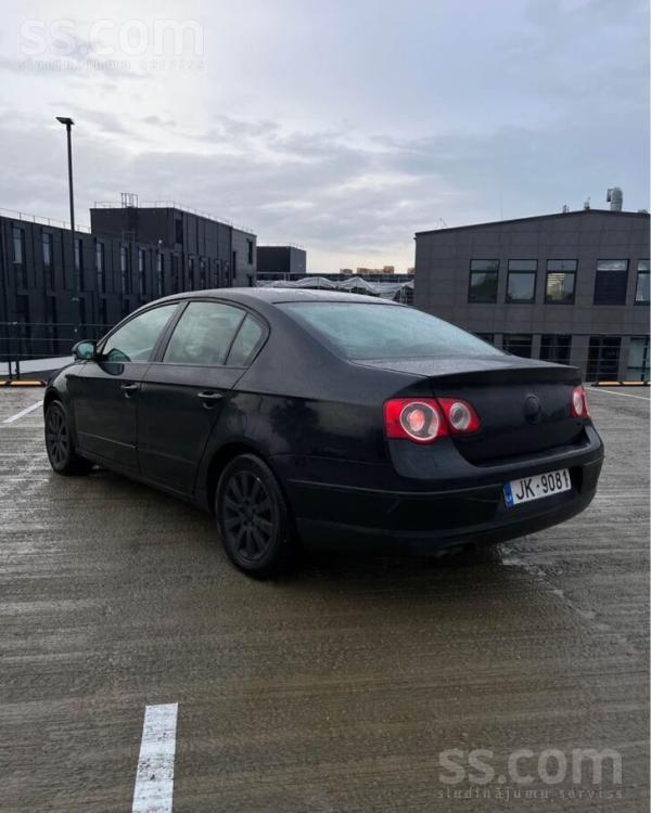 Фольксваген Пассат Б6 2005 в Рига на AUTOMOTO.COM.LV Черный Фольксваген Пассат Б6 2005 в Рига, объемом двигателя 1.90 л и пробегом 323 тыс. км за 2290 €, фото 3 на AUTOMOTO.COM.LV