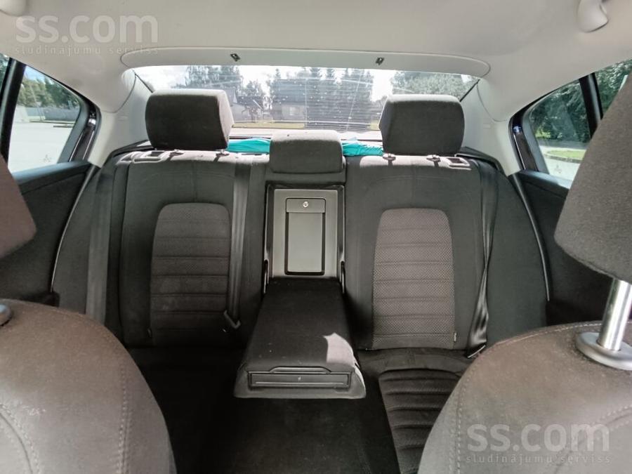Melns Volkswagen Passat B6 2006 Dobele, ar dzinēja tilpumu 2.00 L un nobraukumu 401 tūkst. km par 2500 €, foto 7 vietnē AUTOMOTO.COM.LV