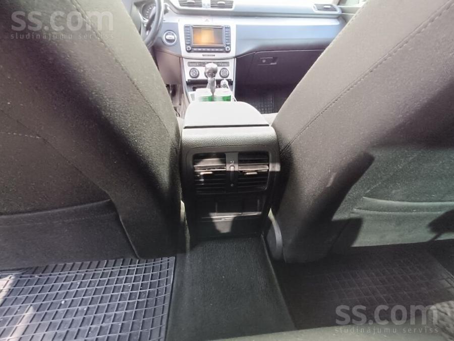 Melns Volkswagen Passat B6 2006 Dobele, ar dzinēja tilpumu 2.00 L un nobraukumu 401 tūkst. km par 2500 €, foto 8 vietnē AUTOMOTO.COM.LV