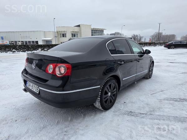 Black Volkswagen Passat B6 2007 in Riga, with an engine capacity of 2.00 L and mileage of 267 thousand km for 1700 €, photo 3 on AUTOMOTO.COM.LV
