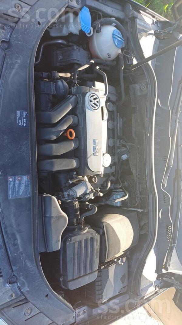 Black Volkswagen Passat B6 2007 in Liepaja, with an engine capacity of 2.00 L and mileage of 269 thousand km for 1050 €, photo 8 on AUTOMOTO.COM.LV