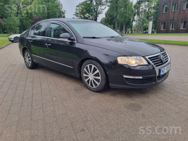 Black Volkswagen Passat B6 2007 in Dobele, with an engine capacity of 2.00 L and mileage of 409 thousand km for 1100 €, photo 4 on AUTOMOTO.COM.LV