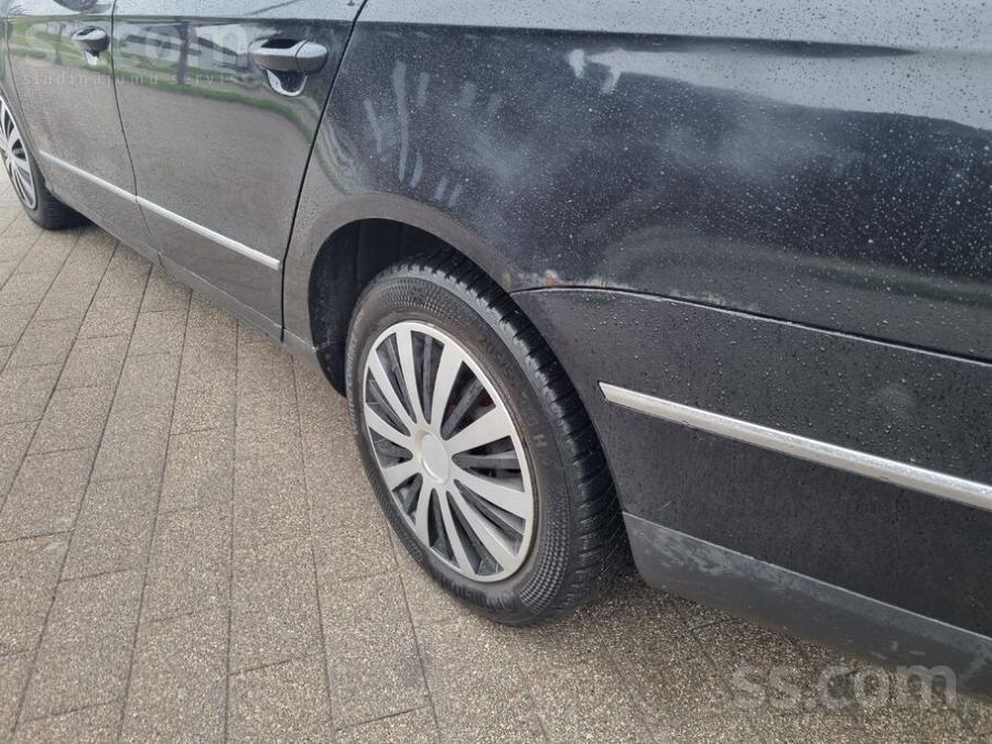Melns Volkswagen Passat B6 2007 Dobele, ar dzinēja tilpumu 2.00 L un nobraukumu 409 tūkst. km par 1100 €, foto 12 vietnē AUTOMOTO.COM.LV