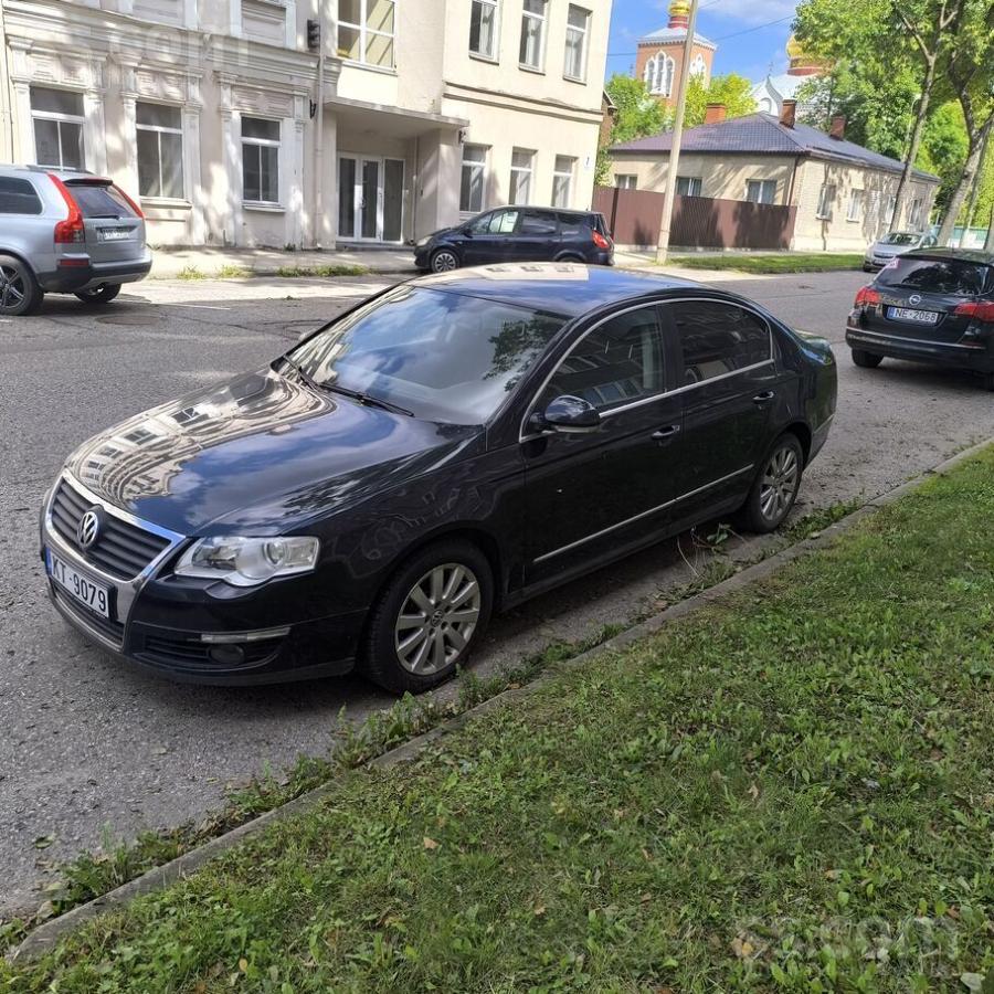 Melns Volkswagen Passat B6 2007 Daugavpils, ar dzinēja tilpumu 2.00 L un nobraukumu 260 tūkst. km par 700 €, foto 1 vietnē AUTOMOTO.COM.LV