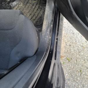 Melns Volkswagen Passat B6 2007 Daugavpils, ar dzinēja tilpumu 2.00 L un nobraukumu 260 tūkst. km par 700 €, foto 4 vietnē AUTOMOTO.COM.LV