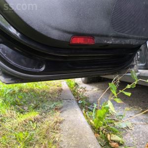 Melns Volkswagen Passat B6 2007 Daugavpils, ar dzinēja tilpumu 2.00 L un nobraukumu 260 tūkst. km par 700 €, foto 8 vietnē AUTOMOTO.COM.LV