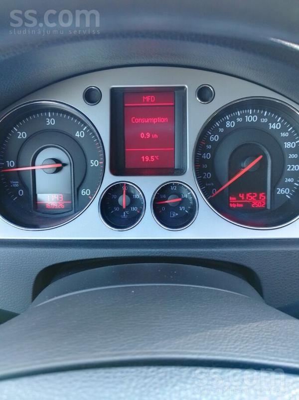 Черный Фольксваген Пассат Б6 2007 в Рига, объемом двигателя 1.90 л и пробегом 415 тыс. км за 2300 €, фото 8 на AUTOMOTO.COM.LV