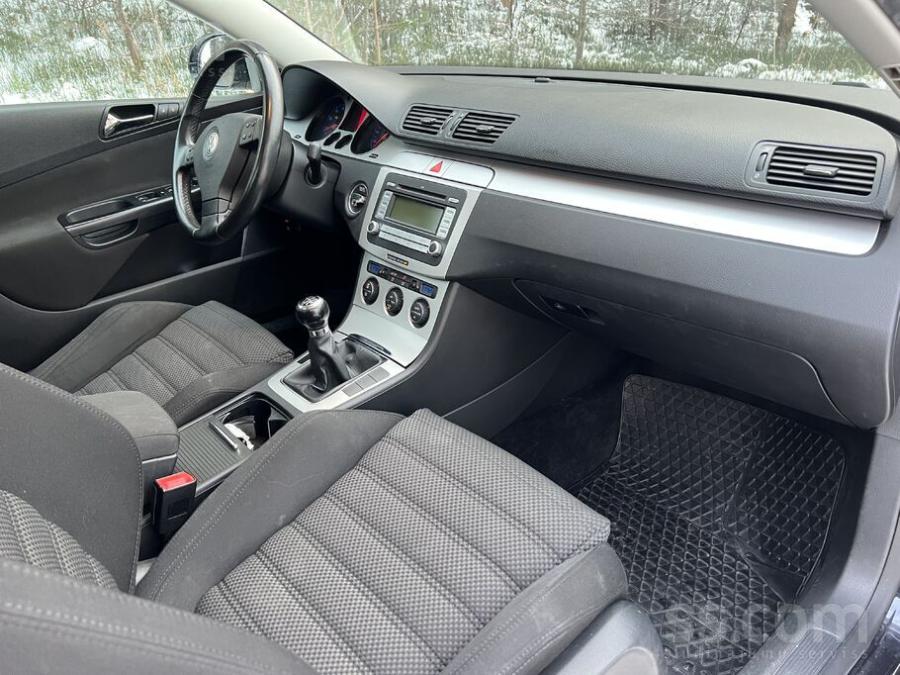 Melns Volkswagen Passat B6 2008 Rīga, ar dzinēja tilpumu 1.80 L un nobraukumu 230 tūkst. km par 2950 €, foto 10 vietnē AUTOMOTO.COM.LV